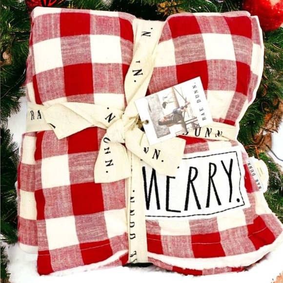 Rae Dunn | Bedding | New Rae Dunn Merry Buffalo Red And Cream Plaid ...